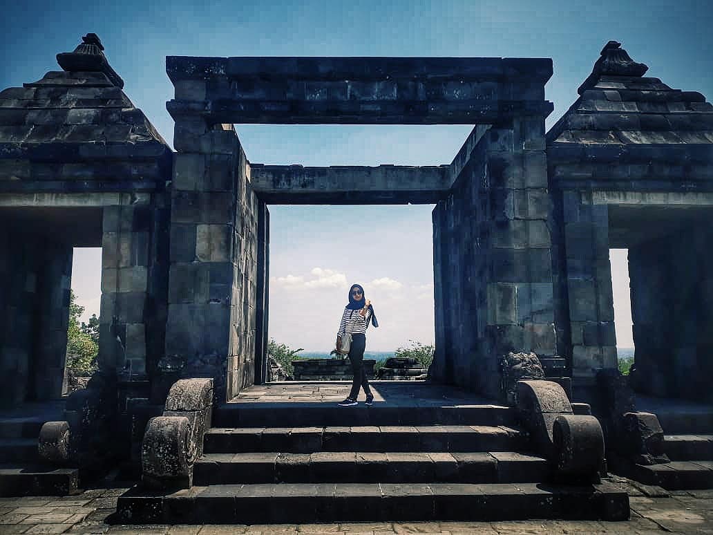 Candi Ratu Boko Tiket Masuk, Jam Buka, Sejarah - Travelingan.Net