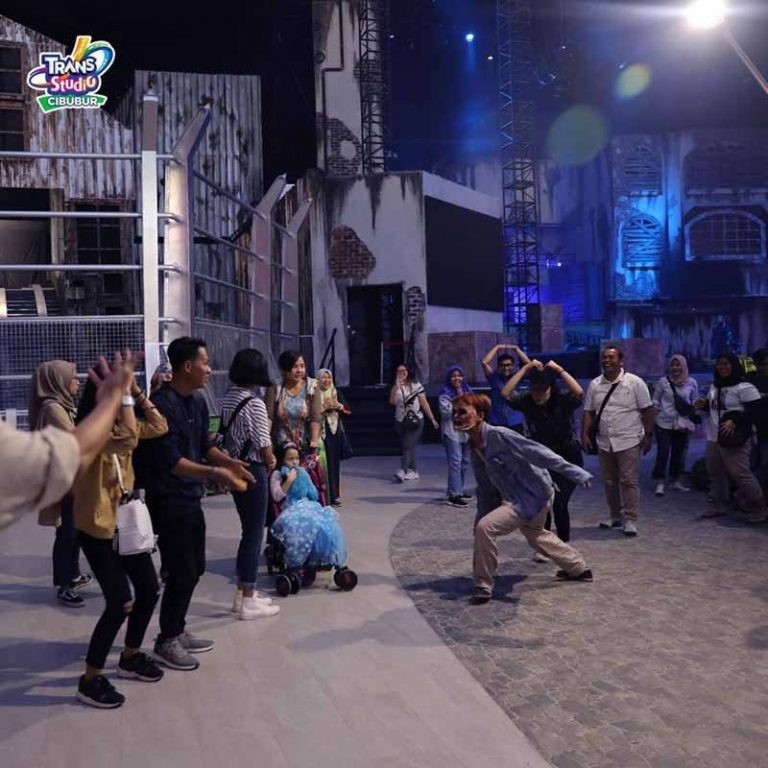 Trans Studio Cibubur Tiket & Promo 2025 - Travelingan.Net